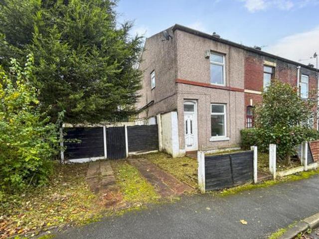 3 Bedroom End Of Terrace House For Sale In Bury, Greater Manchester