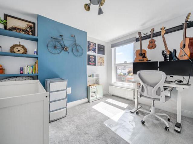3 bedroom end of terrace house for sale in Godwin Road, Bromley, BR2