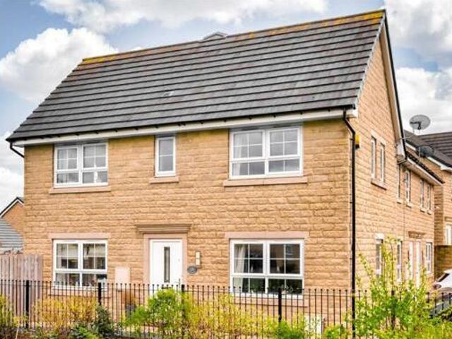 3 Bedroom End Of Terrace House For Sale In Golcar, Huddersfield