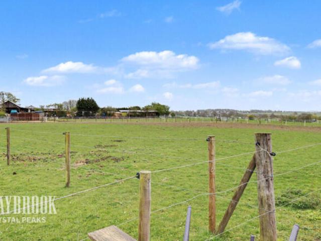 3 bedroom end of terrace house for sale in Goosecarr Lane, Todwick, S26