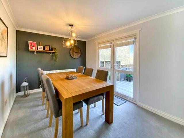 3 bedroom end of terrace house for sale in Gainsborough Road, Basingstoke, Hampshire, RG21
