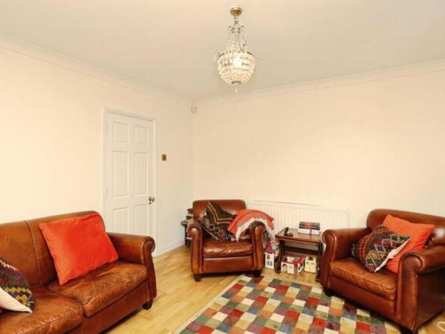 3 bedroom end of terrace house for sale in Gardiner Close, Orpington, BR5
