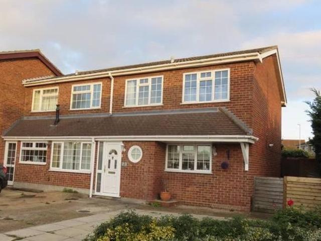 3 bedroom end of terrace house for sale in GIFFORDSIDE ChadwellStMary Essex RM16 RM16