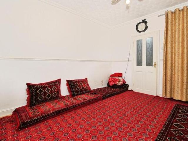 3 bedroom end of terrace house for sale in Gladstone Street, Peterborough, PE1