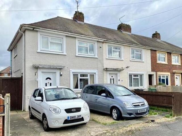 3 Bedroom End Of Terrace House For Sale In Gloucester, Gloucestershire