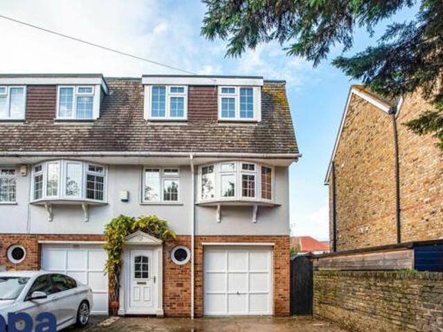 3 Bedroom End Of Terrace House For Sale In Gravesend