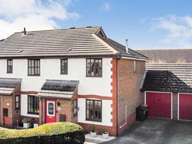 3 Bedroom End Of Terrace House For Sale In Great Denham
