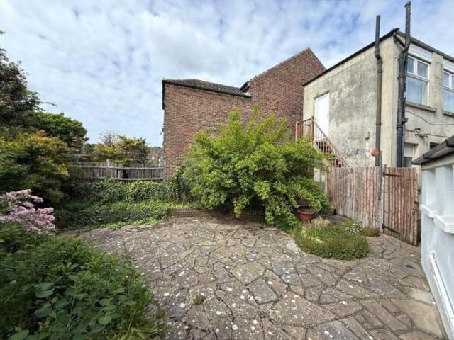 3 bedroom end of terrace house for sale in Green Street, Old Town, Eastbourne, BN21