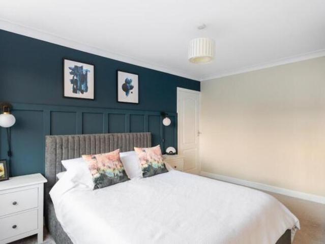 3 bedroom end of terrace house for sale in Greenleaze Avenue, Downend, BS16