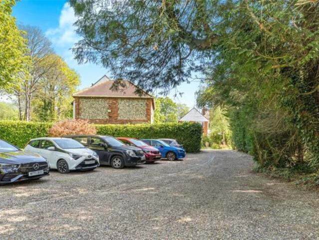 3 bedroom end of terrace house for sale in Grove Mill Lane, Watford, Hertfordshire, WD17
