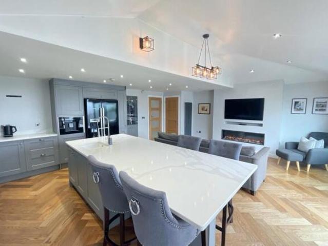 3 bedroom end of terrace house for sale in Doveholes Drive, Sheffield, S13 9DR, S13