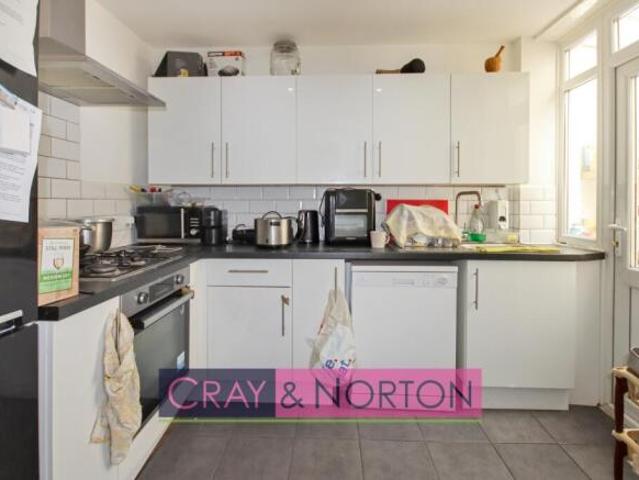 3 bedroom end of terrace house for sale in Davidson Road, Addiscombe, CR0