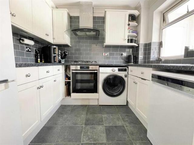 3 bedroom end of terrace house for sale in Dahlia Close, Springfield, Chelmsford, CM1