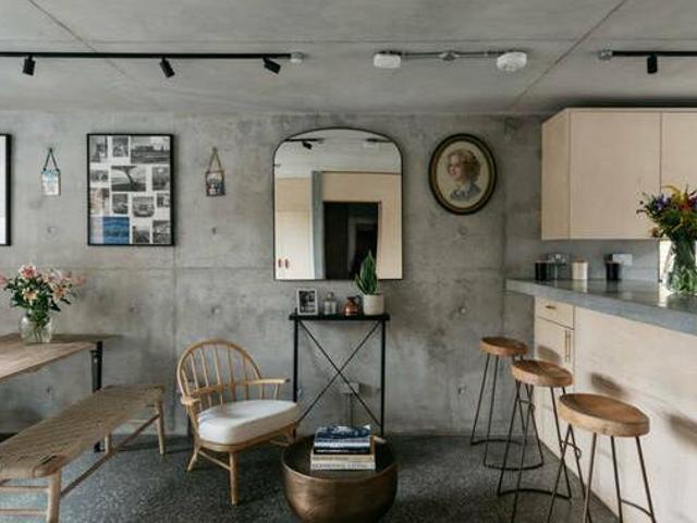 3 bedroom end of terrace house for sale in Darfield Road London SE4