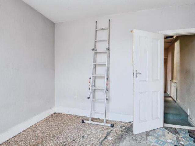 3 bedroom end of terrace house for sale in Devana Road, Leicester, LE2