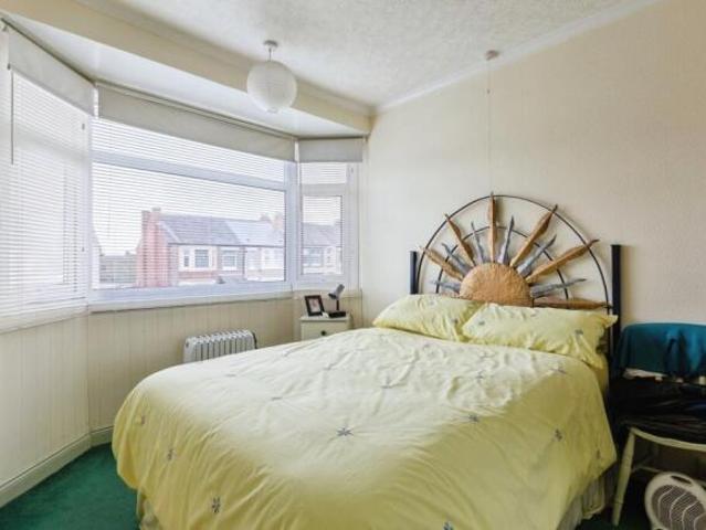 3 bedroom end of terrace house for sale in Dennis Road, Coventry, West Midlands, CV2