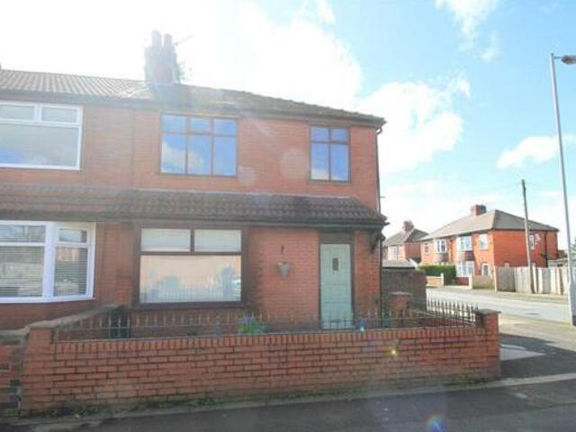 3 Bedroom End Of Terrace House For Sale In Denton