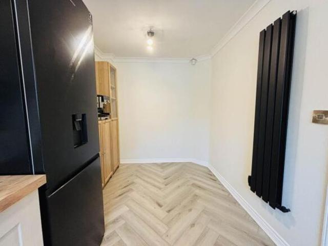 3 bedroom end of terrace house for sale in Dickens Close, Brookhaven, L32