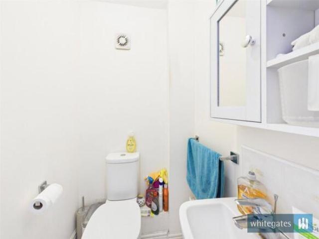3 bedroom end of terrace house for sale in Dukes Avenue, Bradford, West Yorkshire, BD6