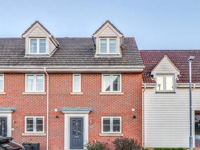 3 Bedroom End Of Terrace House For Sale In Dunmow