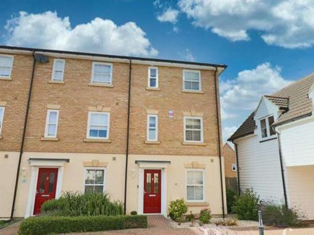 3 Bedroom End Of Terrace House For Sale In Dunmow