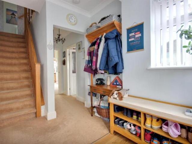 3 bedroom end of terrace house for sale in East Ella Drive, Hull, HU4