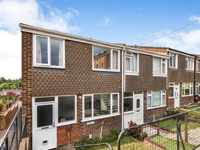 3 bedroom end of terrace house for sale in Eddy Road Aldershot Hampshire GU12