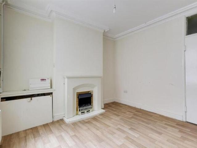 3 bedroom end of terrace house for sale in Forster Street, Nottingham, NG7