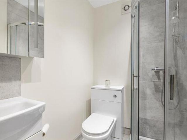 3 bedroom end of terrace house for sale in Fortescue Road, Cambridge, CB4