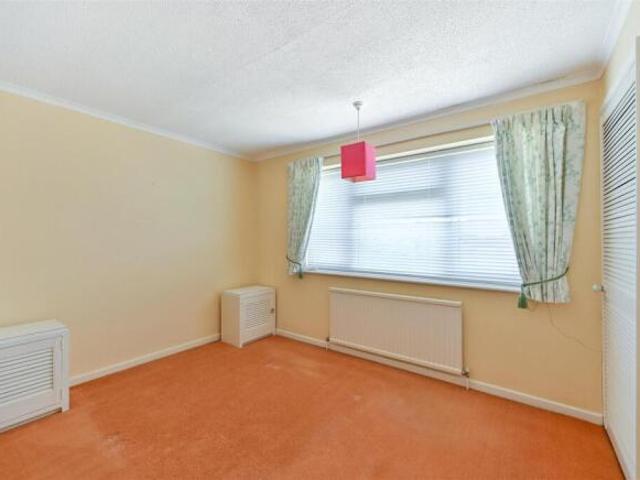 3 bedroom end of terrace house for sale in Fawley Road, Reading RG30