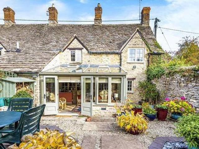3 bedroom end of terrace house for sale in Fairford GL7 GL7