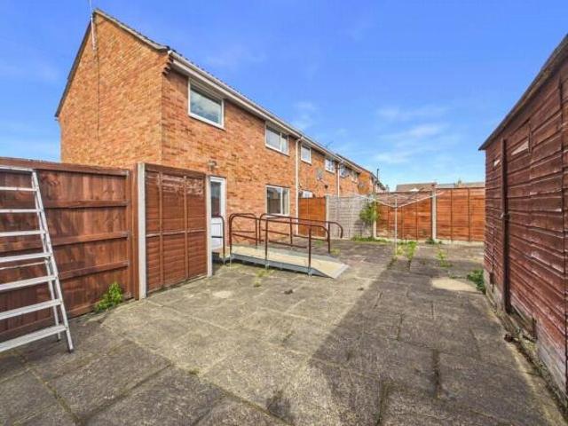 3 bedroom end of terrace house for sale in Faraday Close, Gloucester, Gloucestershire, GL1