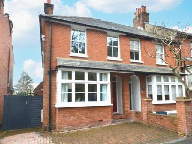 3 Bedroom End Of Terrace House For Sale In Farnham, Surrey