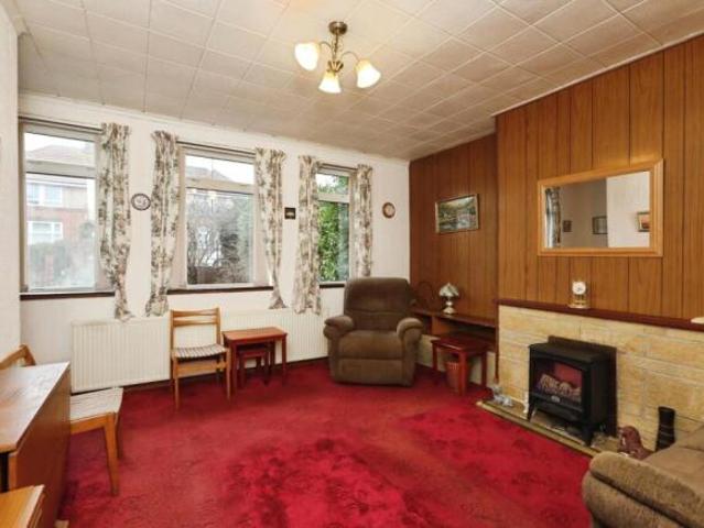 3 bedroom end of terrace house for sale in Fellbrigg Road, Sheffield, S2