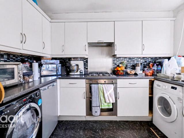 3 bedroom end of terrace house for sale in Fencote Road, Leicester, LE5