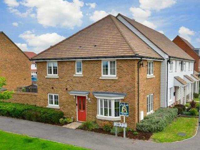 3 Bedroom End Of Terrace House For Sale In Finberry, Ashford