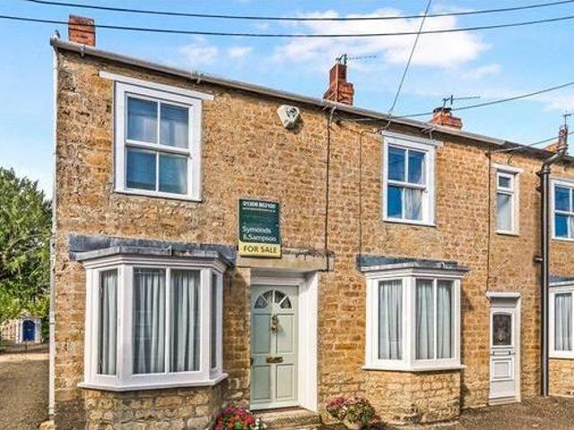 3 bedroom end of terrace house for sale in Fleet Street Beaminster Dorset DT8