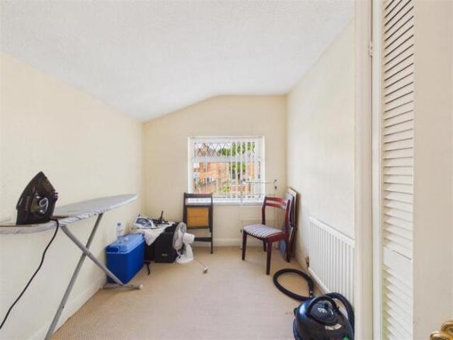 3 bedroom end of terrace house for sale in Florence Avenue, Hessle, HU13