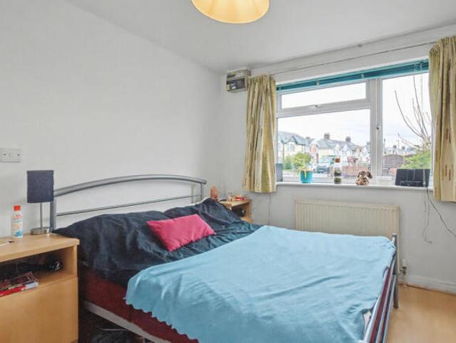 3 bedroom end of terrace house for sale in Frederick Road, Cowley, OX4