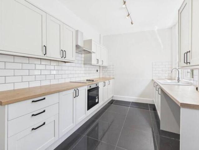 3 bedroom end of terrace house for sale in Knutsford Road, Grappenhall, WA4