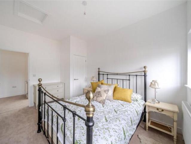 3 bedroom end of terrace house for sale in Keynsham Street, Cheltenham, GL52