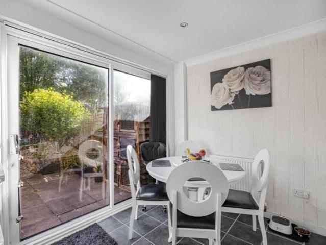 3 bedroom end of terrace house for sale in Kempton Grove, Cheltenham, GL51 0JX, GL51
