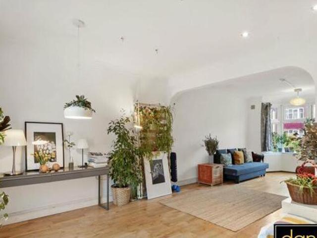 3 Bedroom End Of Terrace House For Sale In Kensal Green, London