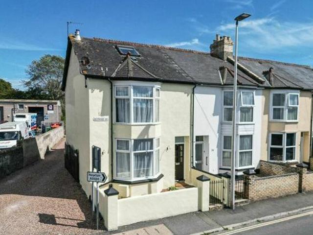 3 Bedroom End Of Terrace House For Sale In Kingsteignton