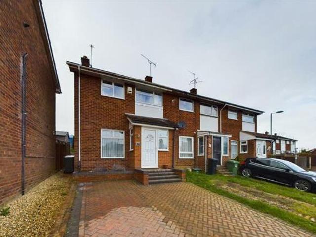 3 Bedroom End Of Terrace House For Sale In Kings Furlong