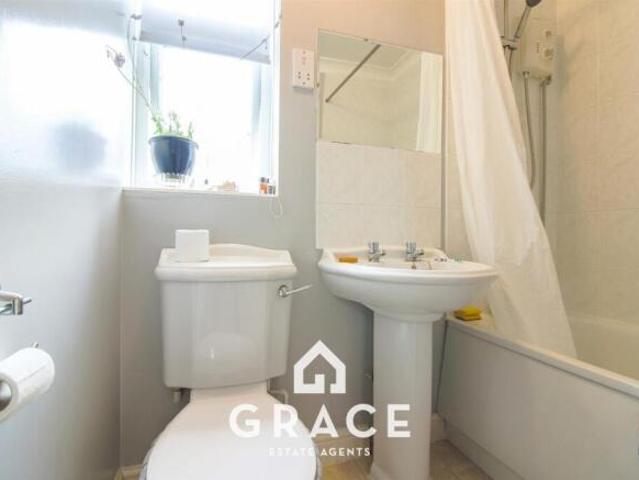 3 bedroom end of terrace house for sale in Kings Way, Ipswich, IP3