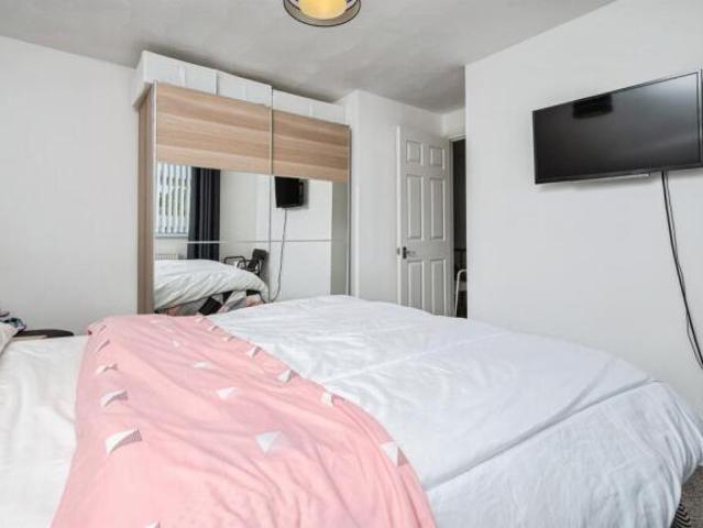 3 bedroom end of terrace house for sale in Kings Tamerton Road, Plymouth, PL5