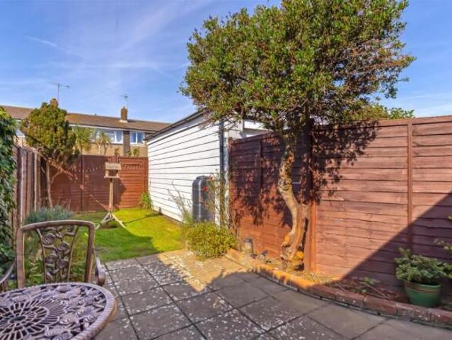 3 bedroom end of terrace house for sale in Kipling Avenue, Worthing, BN12