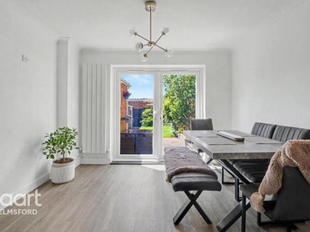 3 bedroom end of terrace house for sale in Houblon Drive, Chelmsford, CM2