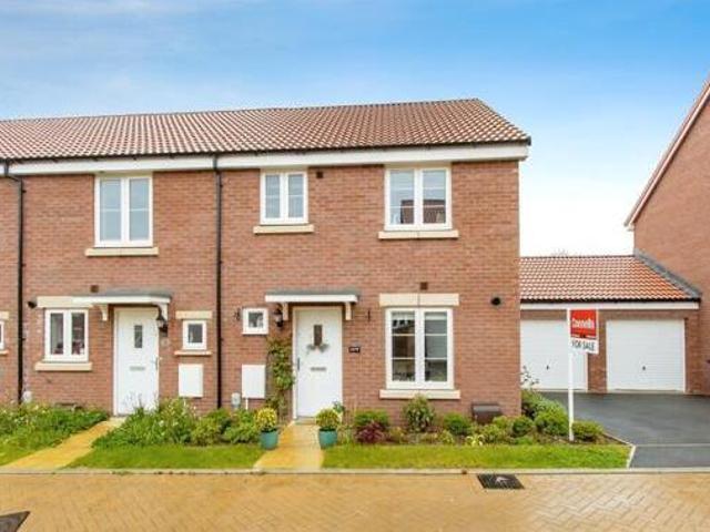 3 Bedroom End Of Terrace House For Sale In Houndstone